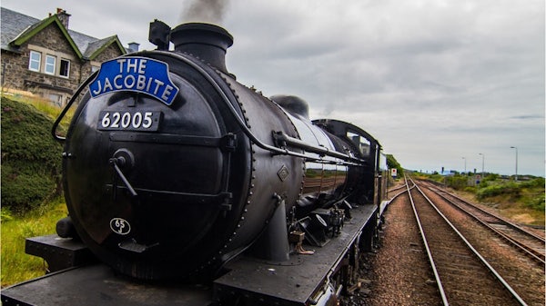 SCOTTISH HIGHLANDS & JACOBITE STEAM TRAIN DAY - UK Sightseeing Tour ...